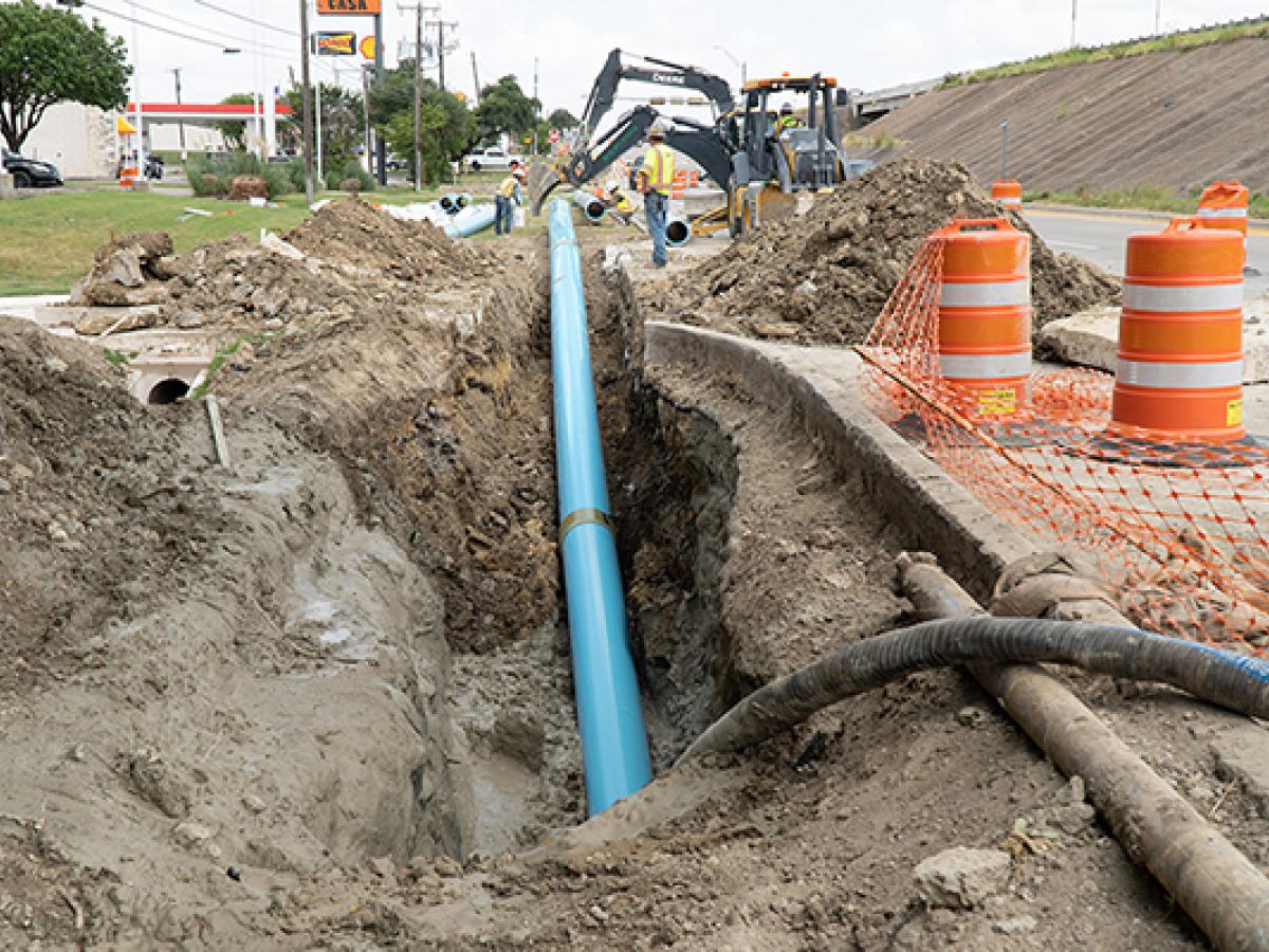 Texas Municipality Uses Cost-Effective In-House Pipe Bursting with PVC